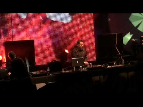 Umek Performs Vivaldi's Four Seasons with Simfoniki RTV Slovenija ...